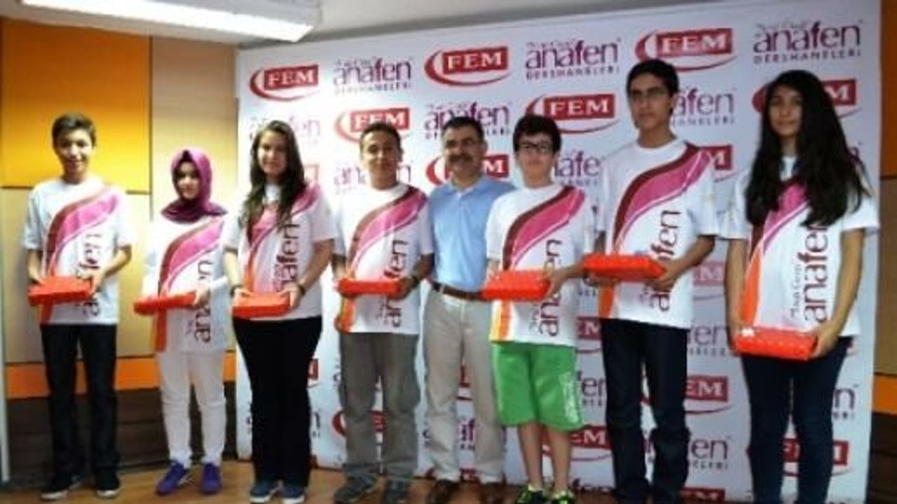 Mersin Anafen Teog-2'de Türkiye 1. Olan 8 Öğrencisini Ödüllendirdi ...